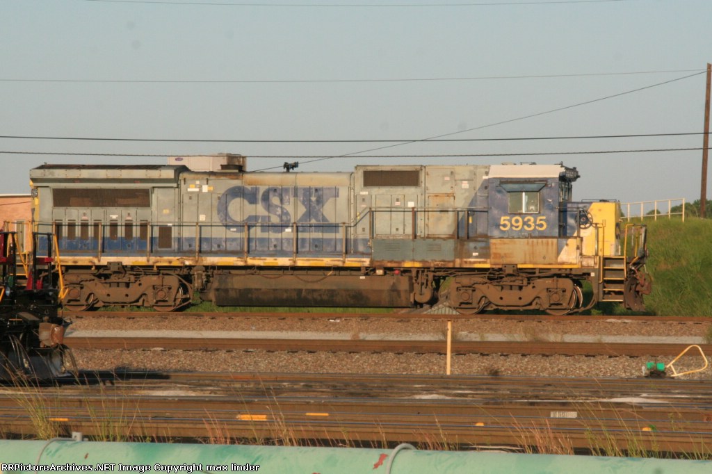 CSX 5935